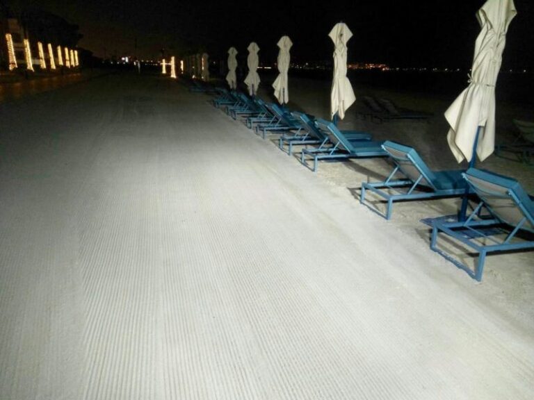 Beach cleaning works in Dubai - Ecocoast