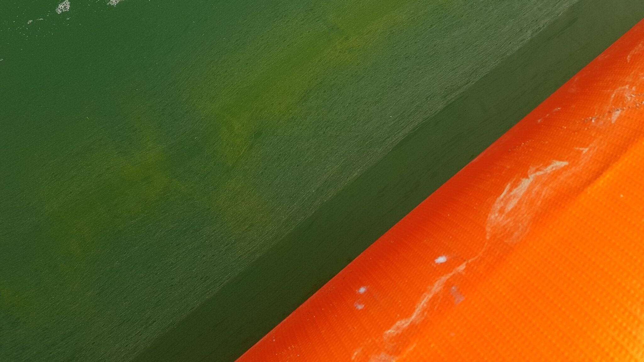 How to Use Oil Booms During Oil Spills - Ecocoast